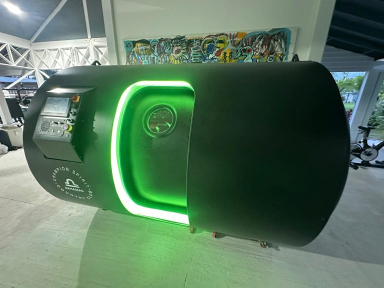 GIZA - Multiplace hyperbaric chamber (4-seater) for wellness HBOT (2.0 ATA)