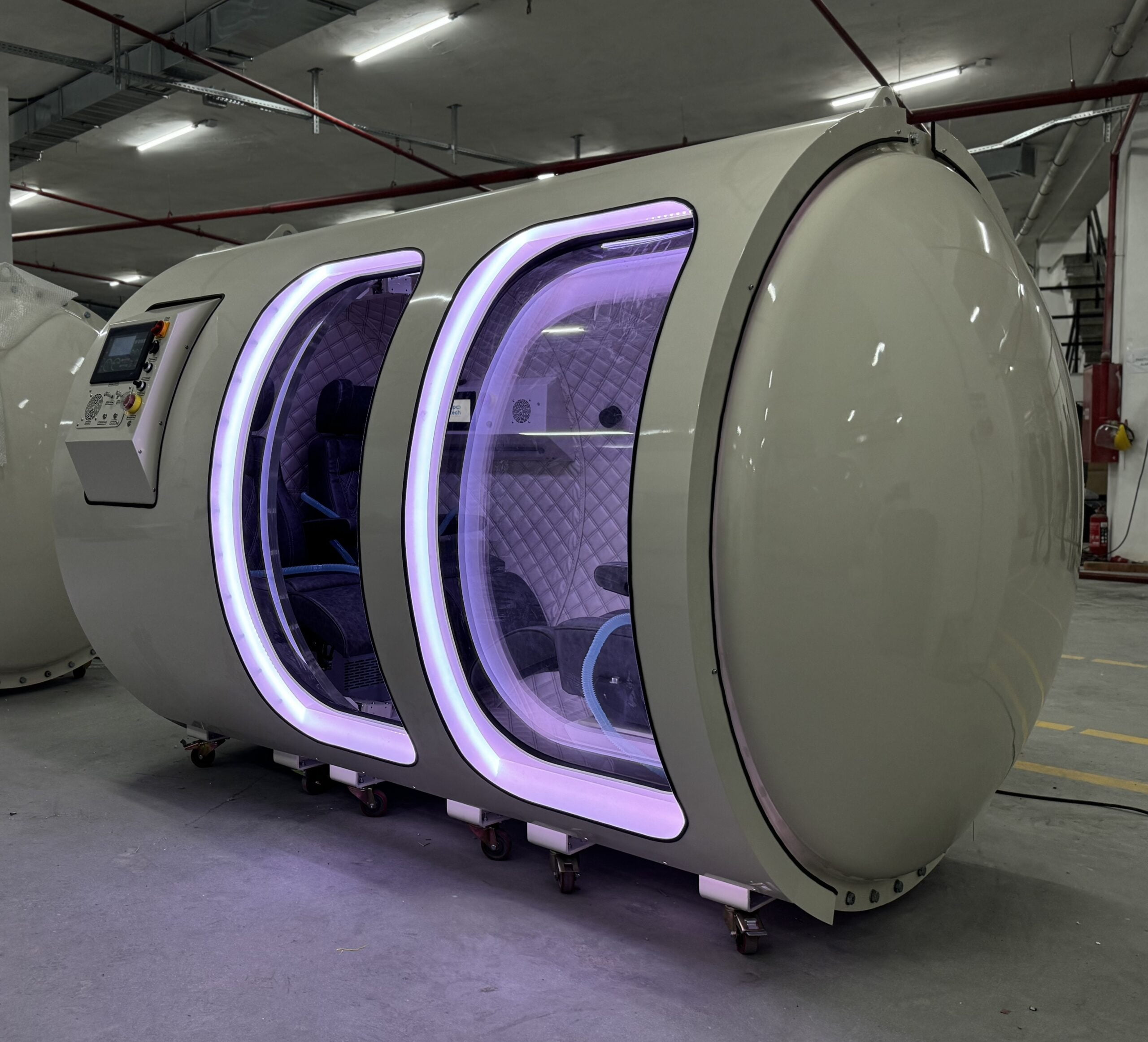 MEDITERRANEAN - 4 seater hyperbaric chamber for sports recovery with HBOT