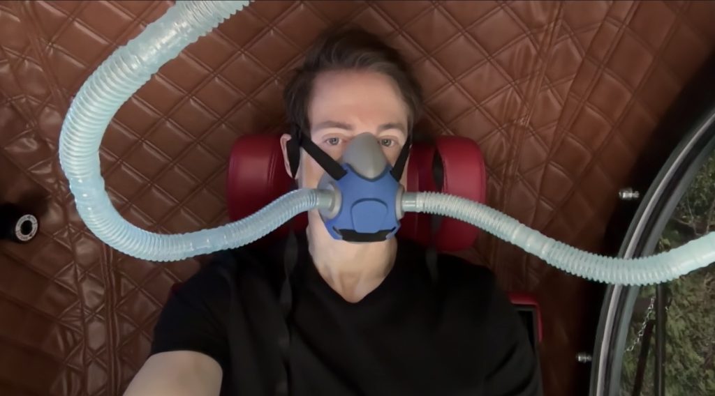 Bryan Johnson's HBOT experiment with the ZEUGMA hyperbaric chamber - HPO TECH